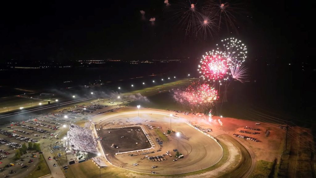 Dirt Oval at Route 66 | Joliet Illinois | Chicago Speedway